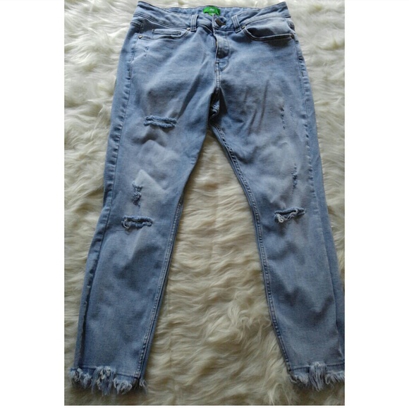 dip | Jeans | Dip Distressed Frayed Hem Cropped Jeans | Poshmark